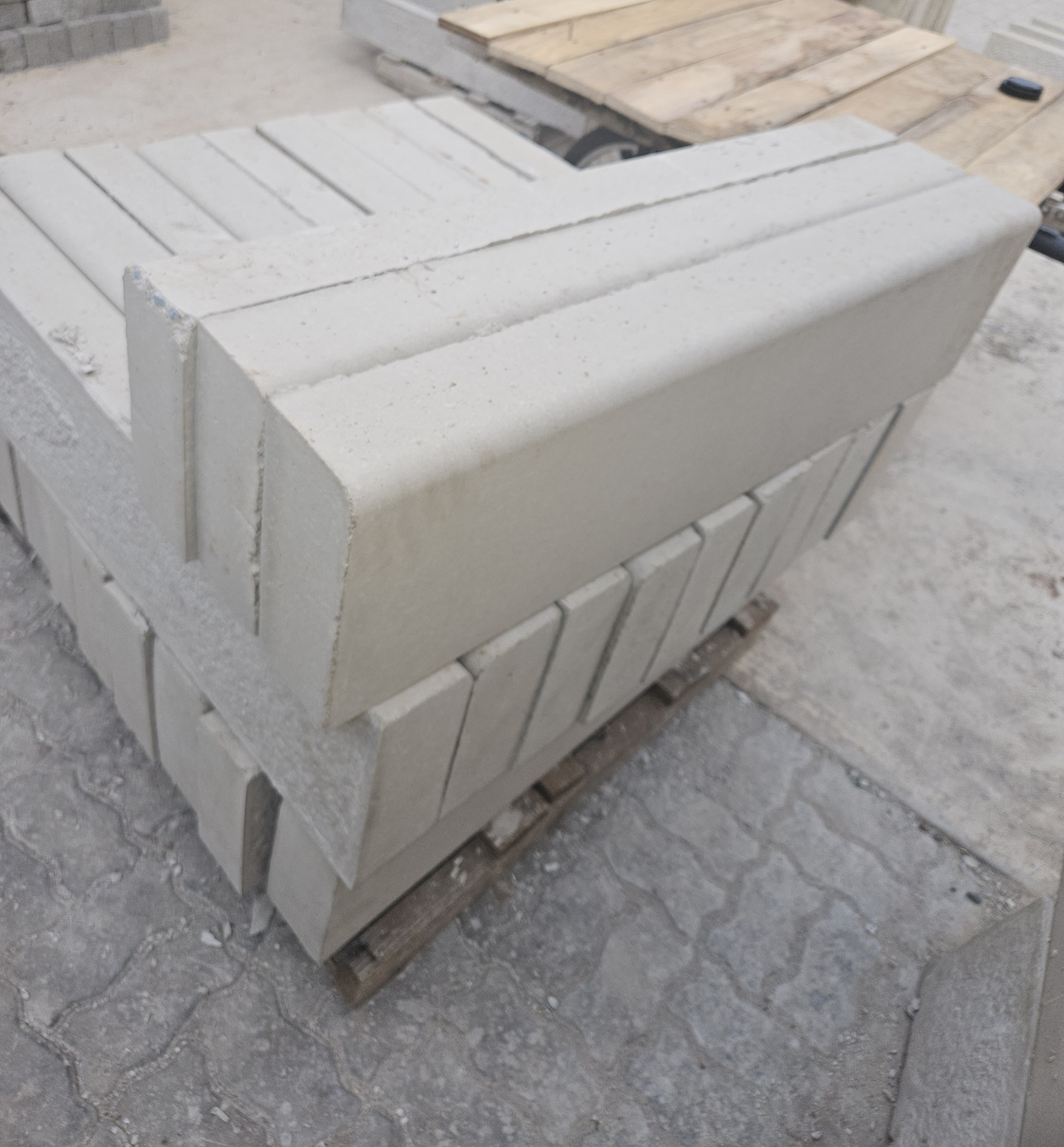 Concrete Kerbstones | Boz-Bricks - Brick Retailer & Manufacturer